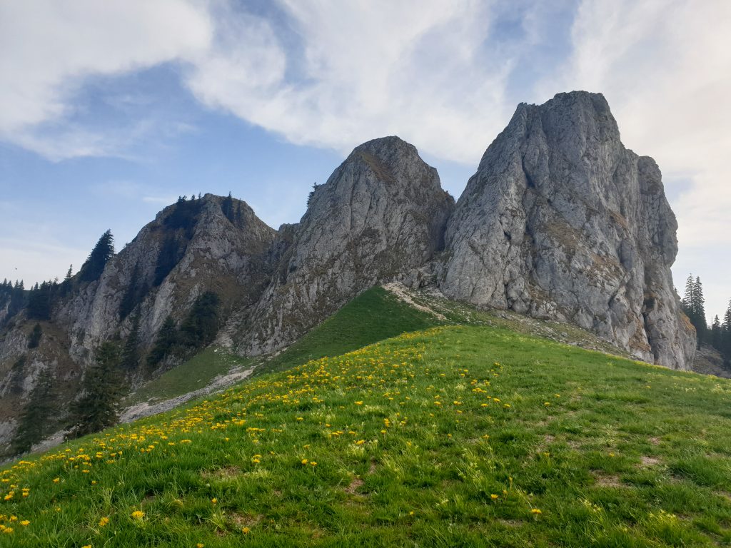 Trei trasee spectaculoase din Muntii Buila&Vanturarita - Explore&GIS