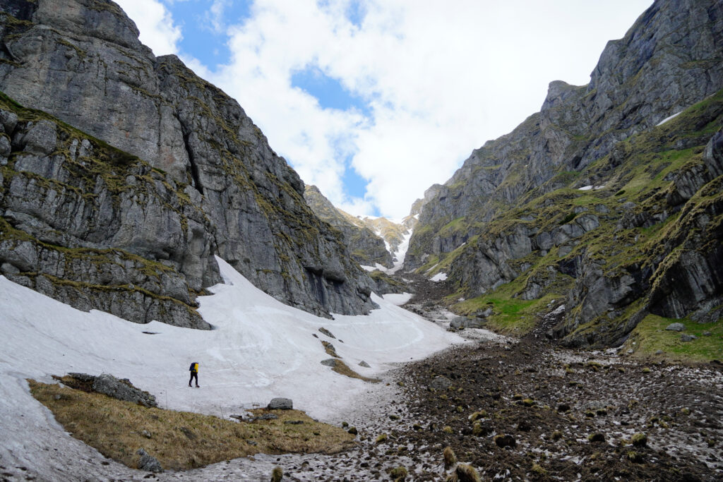 Valea Morarului si Valea Cerbului | Muntii Bucegi - Explore&GIS